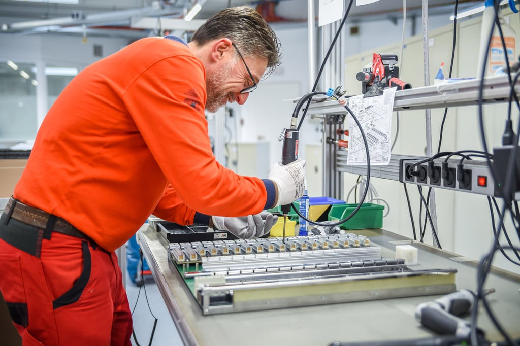 Bünde: Bopla Gehäuse Systeme expandiert in Kirchlengern