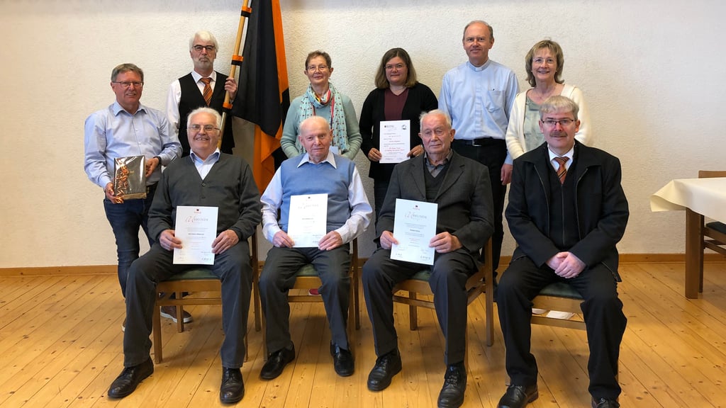 Kolpingsfamilie Borgentreich ehrt treue Mitglieder