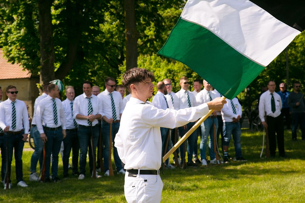 Die Bürgerschützen Ascheberg feiern ihren König Frank Neuhaus