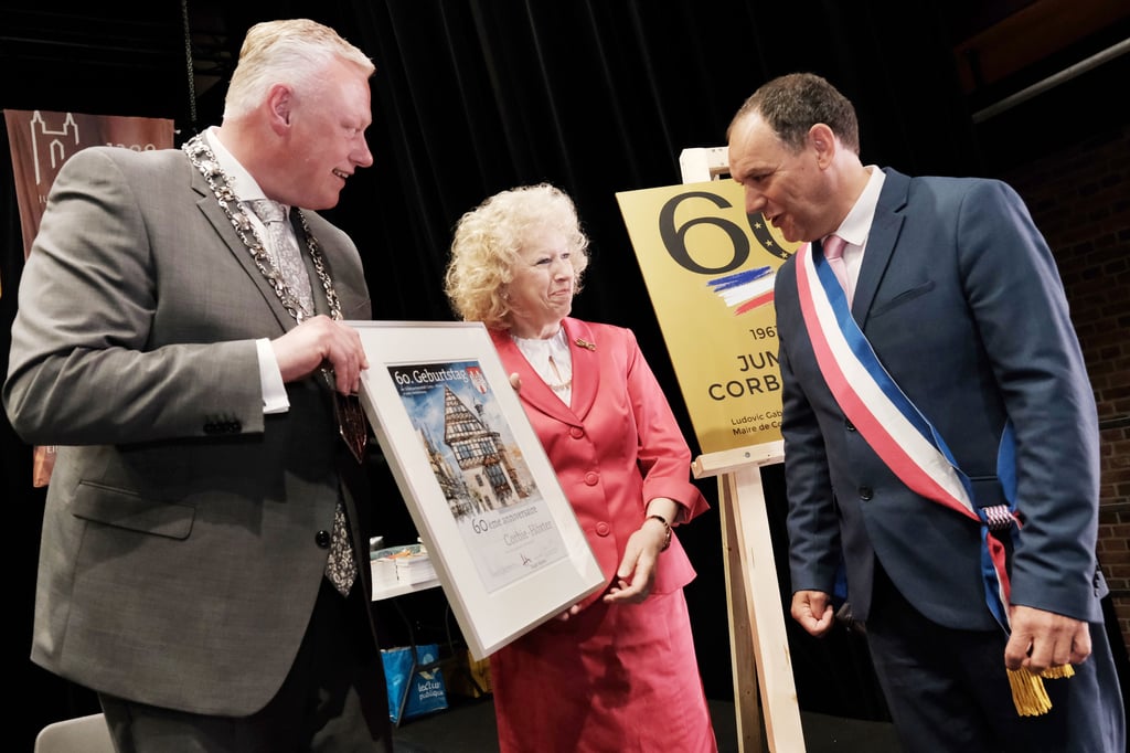 Ein Stück „Corbie“ als Gastgeschenk für Höxter