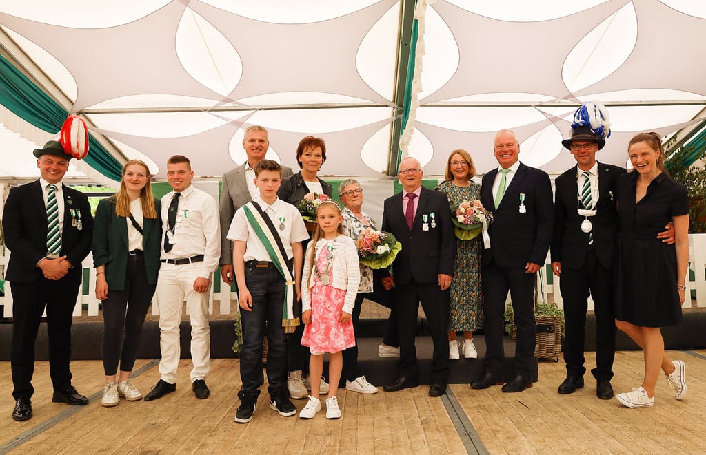 Die Bürgerschützen Ascheberg feiern ihren König Frank Neuhaus