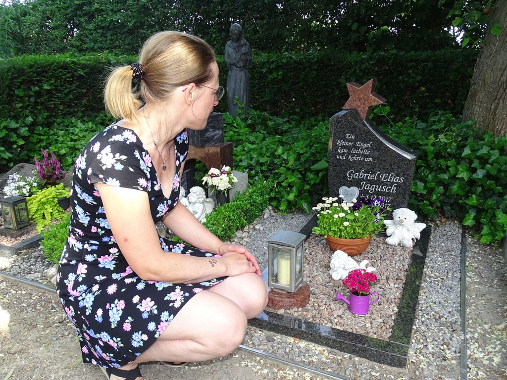 „Sternenkinder“: Hilfe für früh verwaiste Mütter