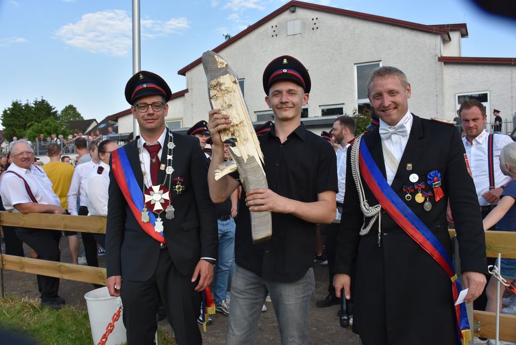 Maximilian Ebbers ist Jungschützenkönig in Bad Wünnenberg
