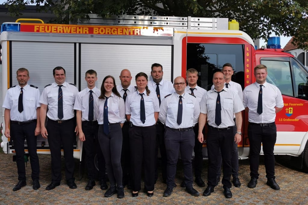 Jahreshauptversammlung: Feuerwehr Großeneder leistet in einem Jahr 48 ...