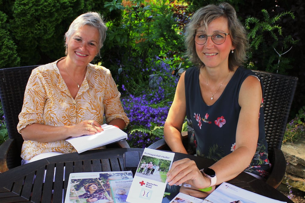 Herford: „Grüne Damen“ bringen Zeit und offenes Ohr mit ins Klinikum