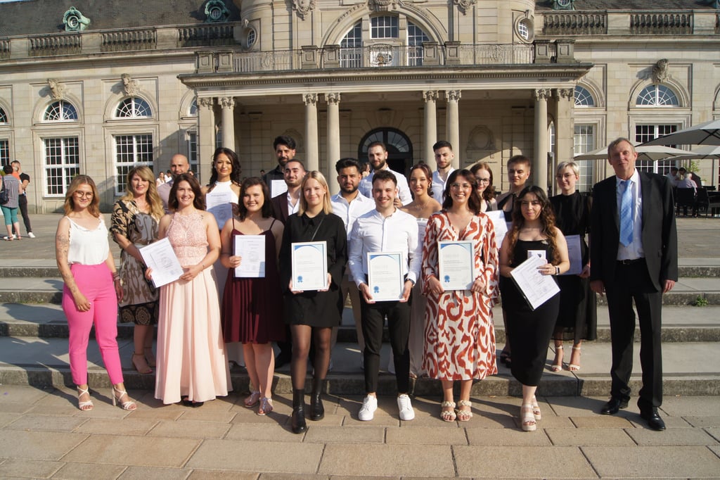 17 Friseure feiern Freisprechung in Bad Oeynhausen