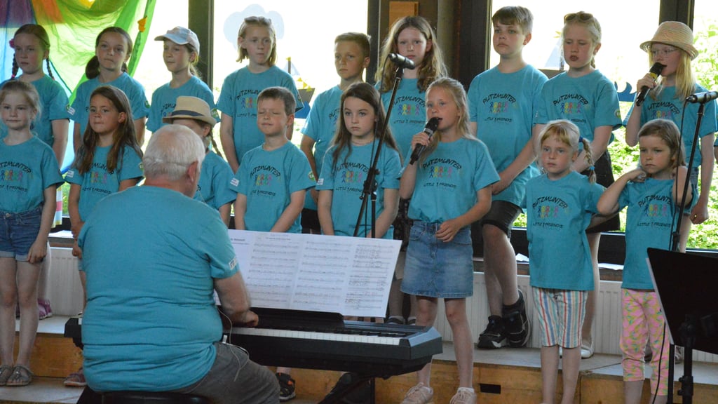 „Little Friends“ aus Frohnhausen grüßen die Ferien