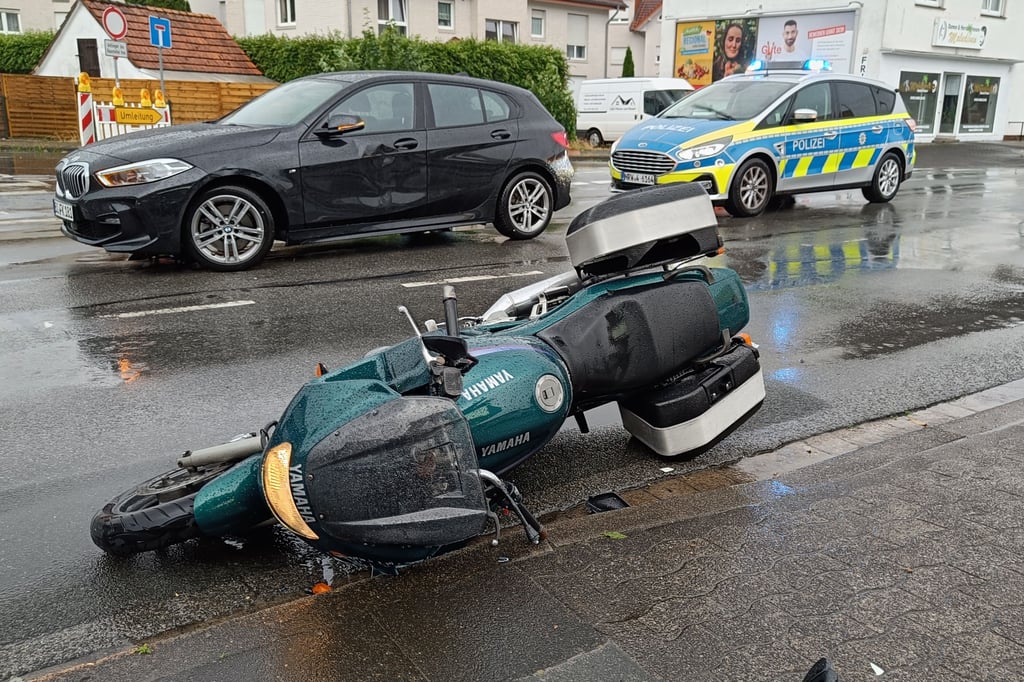 Unfall in Schloß Holte-Stukenbrock: Motorradfahrer bleibt unverletzt