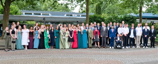 Abiturienten aus Elsen feiern Abitur und das volle Leben