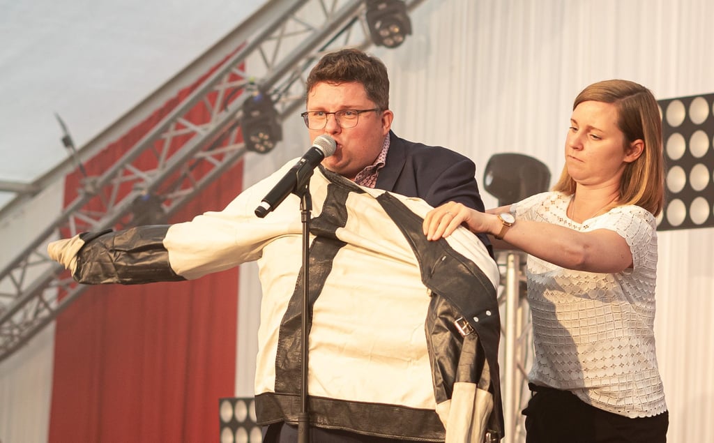 Artistik, Comedy, Ehrungen: Funke springt schnell aufs Publikum über