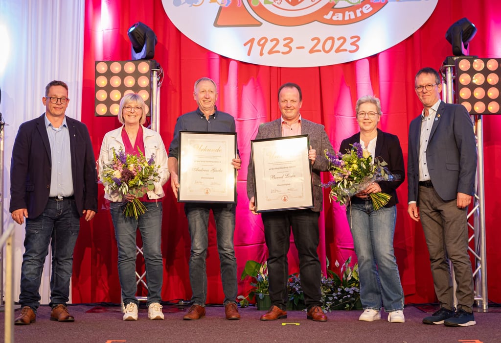 Artistik, Comedy, Ehrungen: Funke springt schnell aufs Publikum über