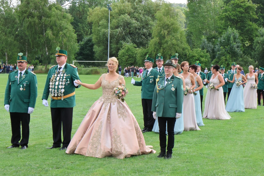 Fotostrecke: Glanzvolles Schützenfest in Ottbergen