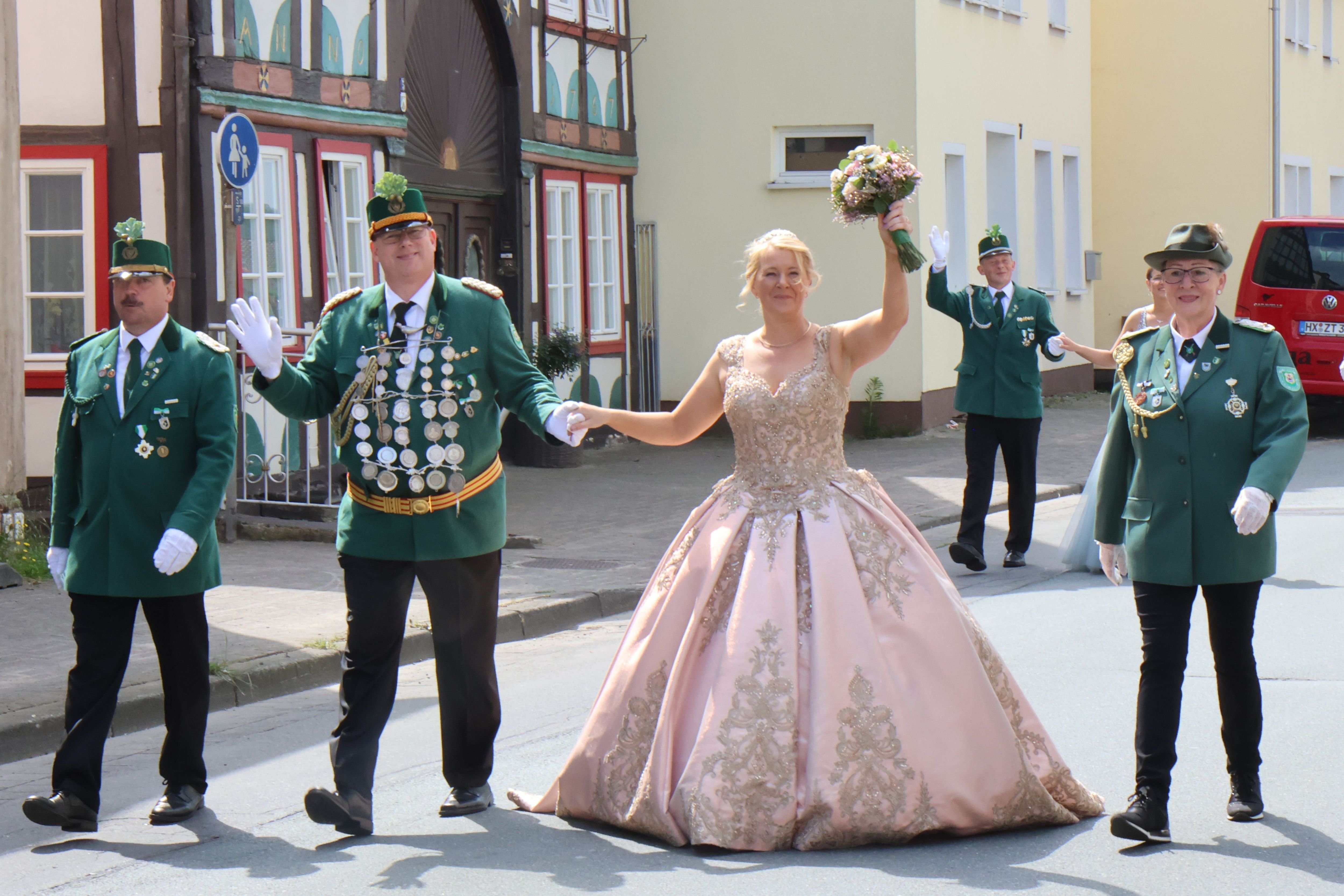 Fotostrecke: Glanzvolles Schützenfest in Ottbergen