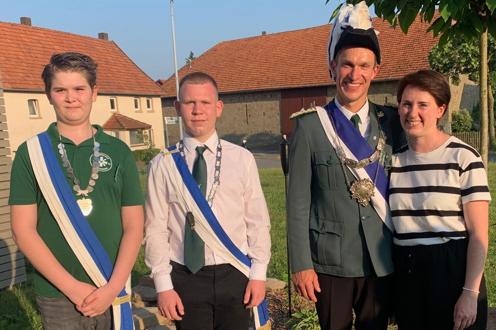 Schützen feiern in Natzungen mit Jörg und Ina Aufenanger an der Spitze