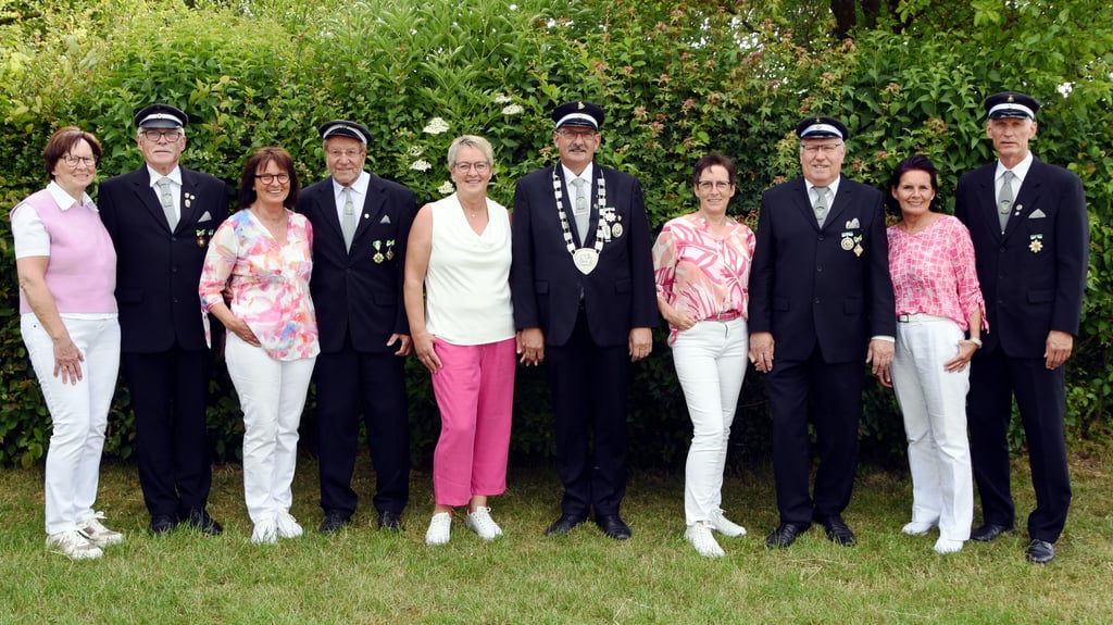 Reinhard Schrenner nach 21 Jahren erneut Schützenkönig in Rolfzen