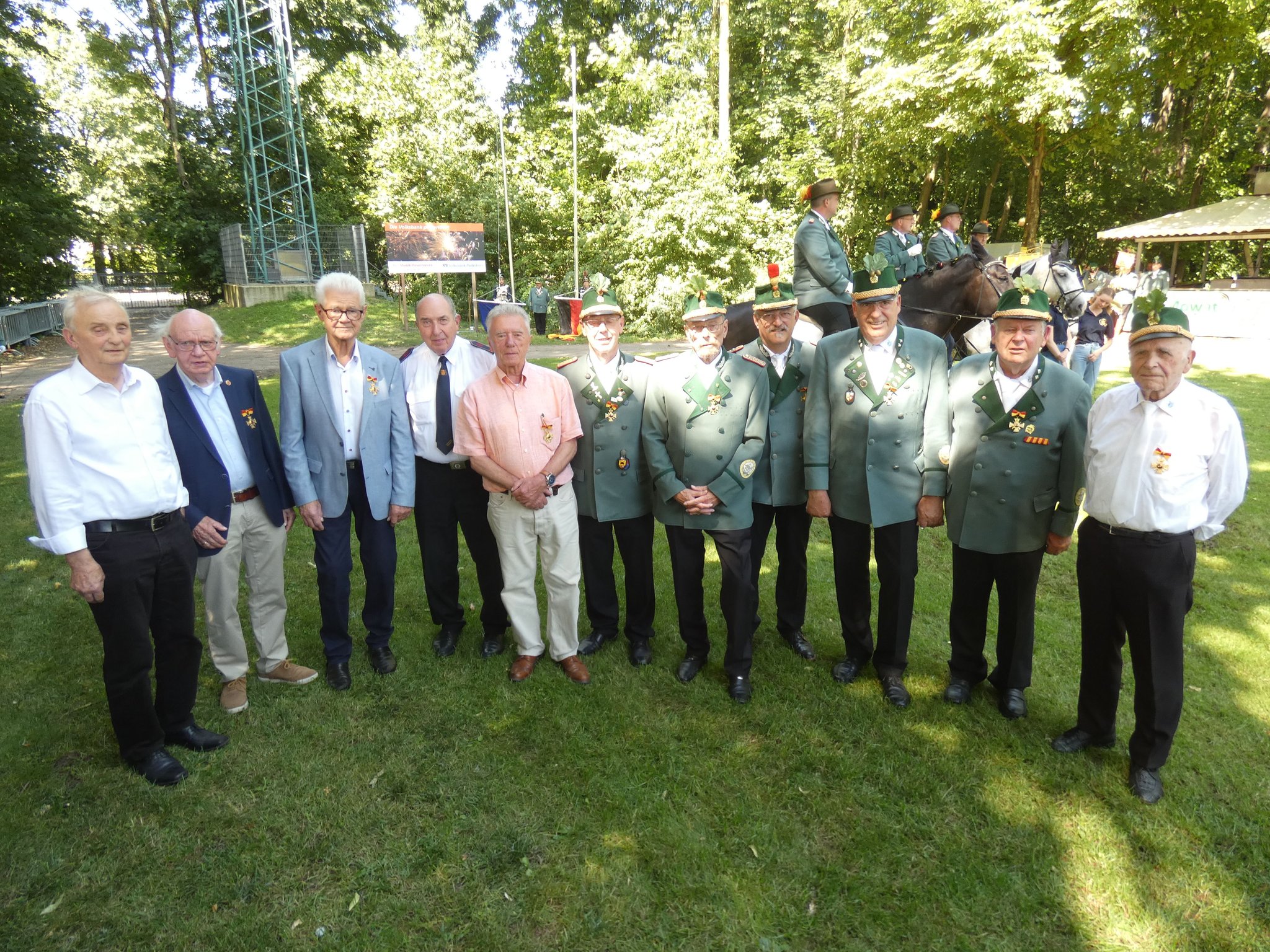 Verdiente Schützen des Paderborner Bürgerschützenvereins geehrt