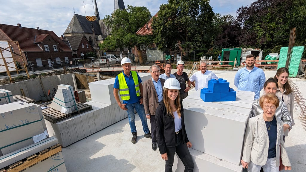 Pfarrheim St. Sebastian: Besondere Fassade für die Amelsbürener Ortsmitte