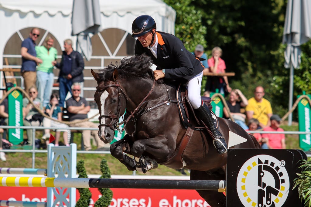 „Langfristig etablieren“: Riesenbecks Plan mit der Millionen-Serie