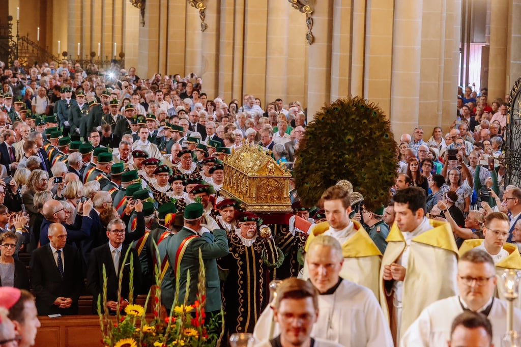 Kirche, Kultur, Kirmes: Das Liborifest in Paderborn ist eröffnet
