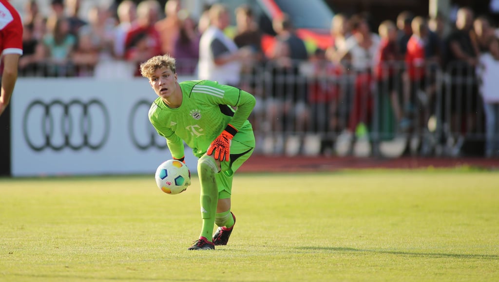 Preußen Münster: Keeper Johannes Schenk vom FC Bayern Münchenist im Anflug
