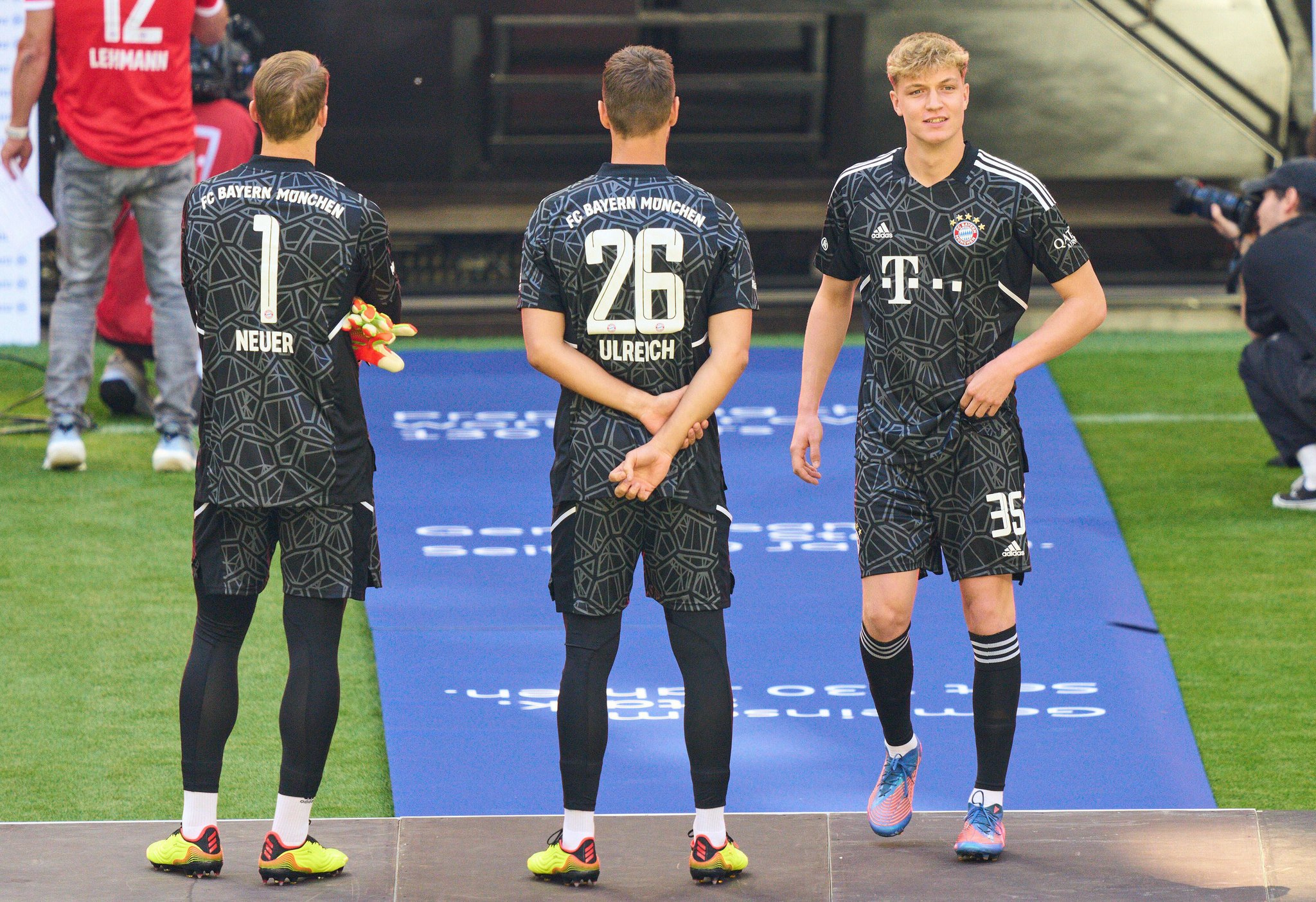 Keeper-Karten neu gemischt: Warum Schenk ein Signal nach vorne wäre