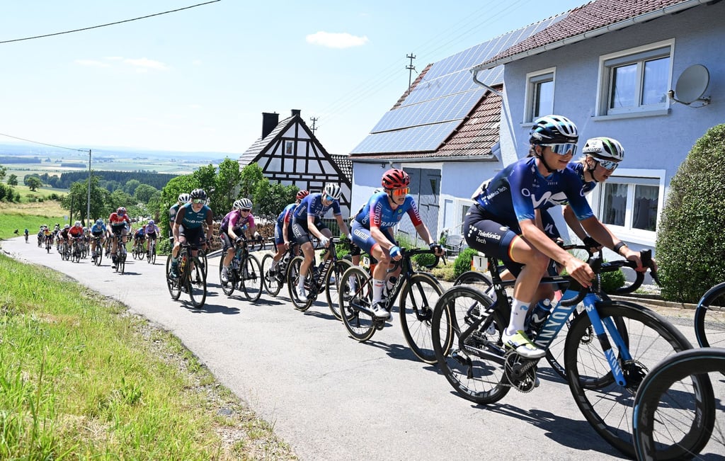 Lippert rutscht auf Platz acht ab - Kastelijn siegt