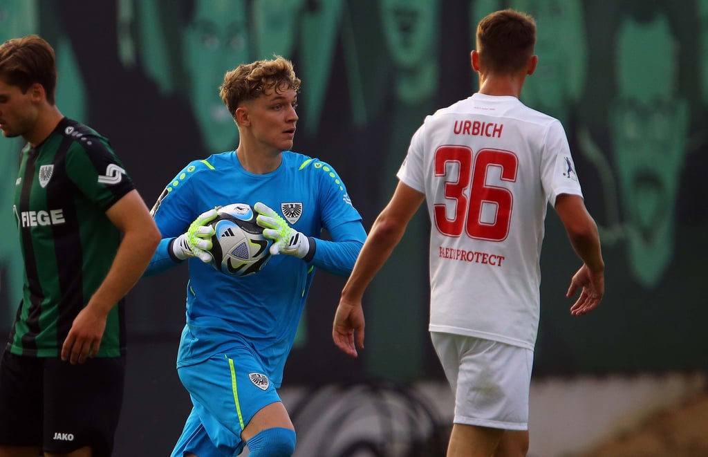 Johannes Schenk: Keeper von Preußen Münster für U20 des DFB nominiert
