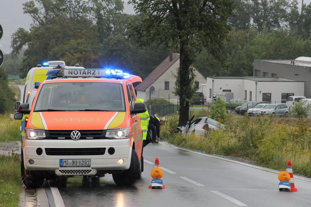 Bad Oeynhausen: Autofahrer (78) nach Verkehrsunfall gestorben