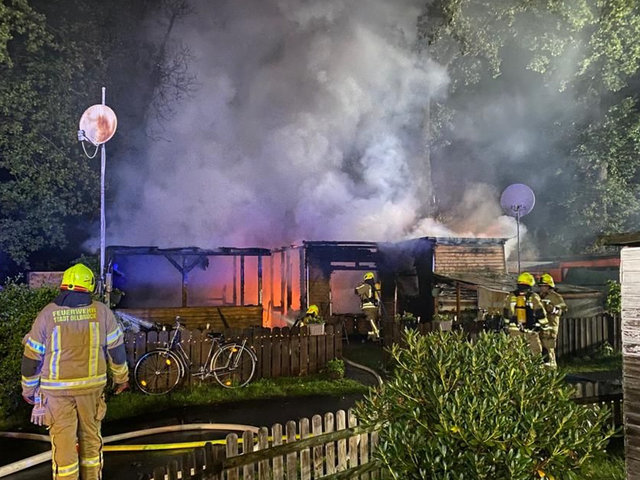 Feuer auf dem Campingplatz in Delbrück-Boke