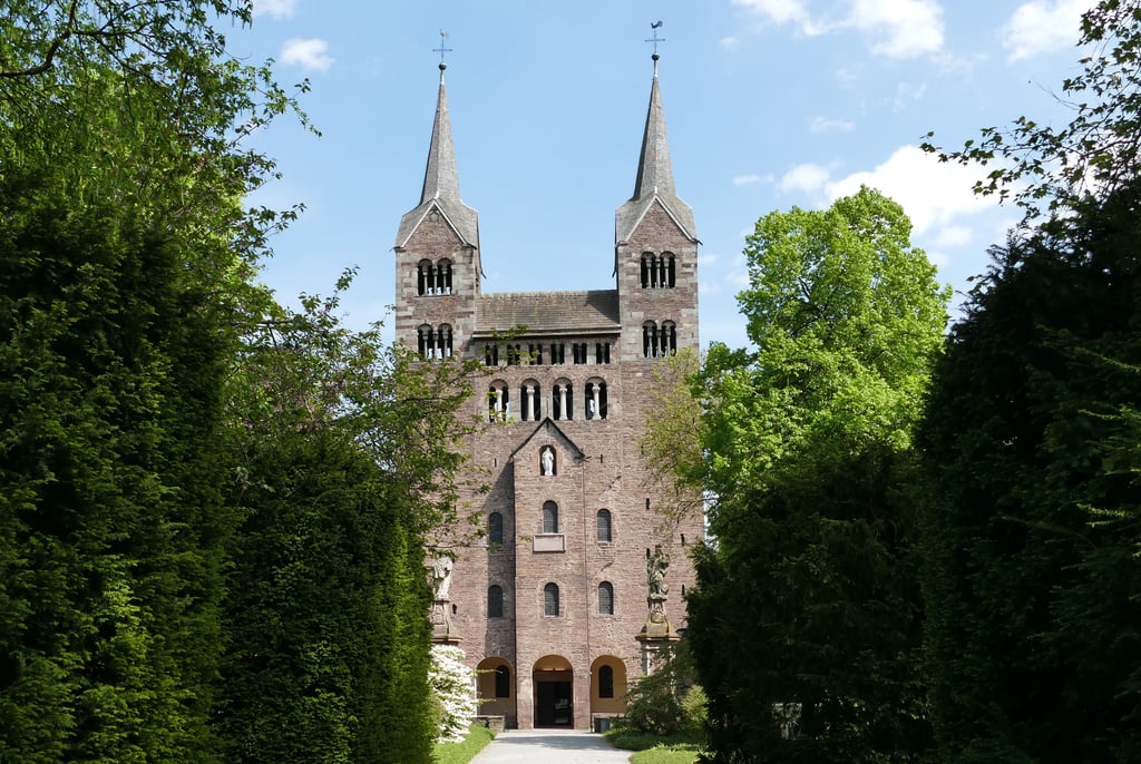 Höxter: Museumsdirektor Dr. Holger Kempkens beschließt „Zeitreise“ in ...