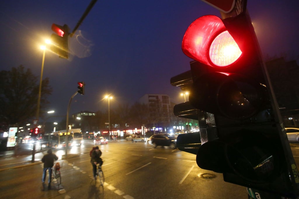 Rote Ampel: Wann ein Fahrverbot entfallen kann