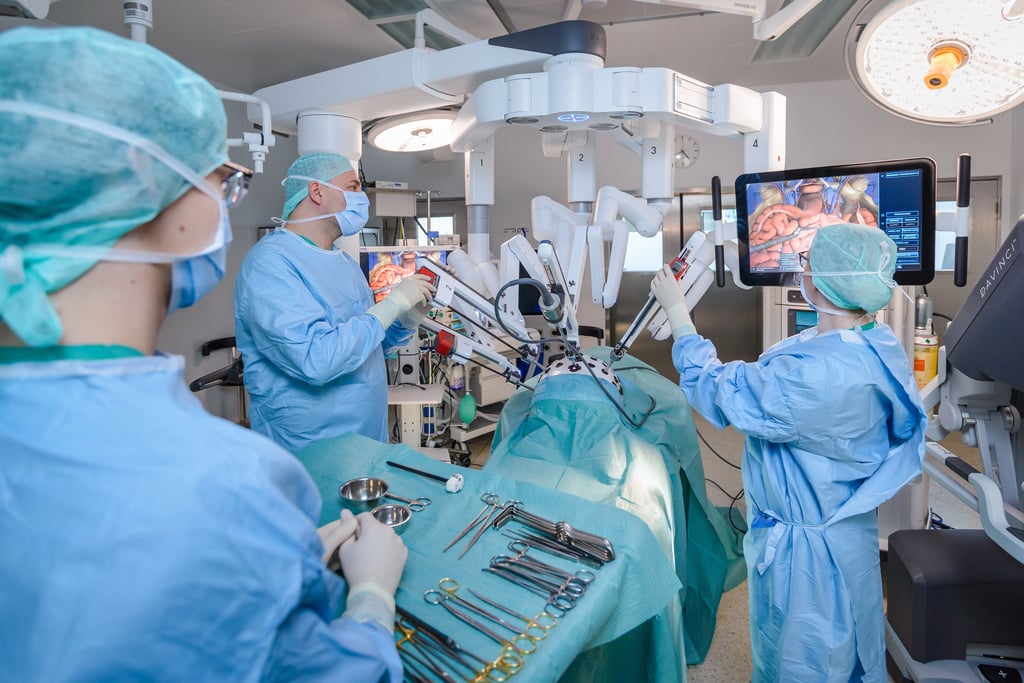 UKM Münster: Besucher steuern OP-Roboter