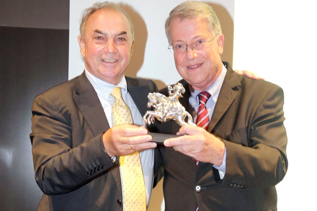 Mehr als nur die Stimme des Reitsports – Friedensreiterpreis für ...