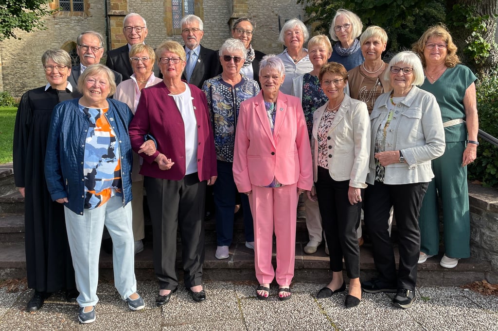 Jubilare feiern Diamantene und Goldene Konfirmation in Werther