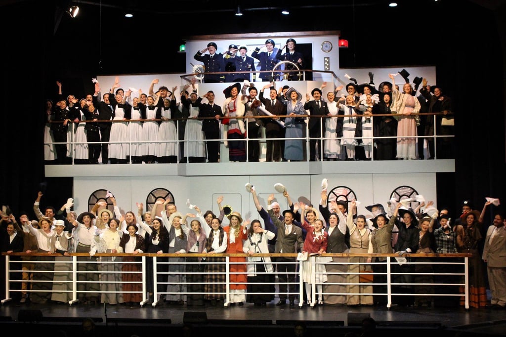 90-köpfiges Ensemble bringt „Titanic“ auf die Bühne
