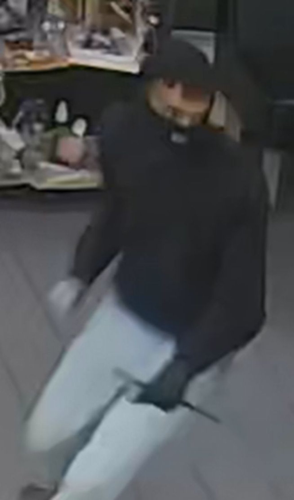 Gronau: Fahndung nach Überfall auf Shell-Tankstelle