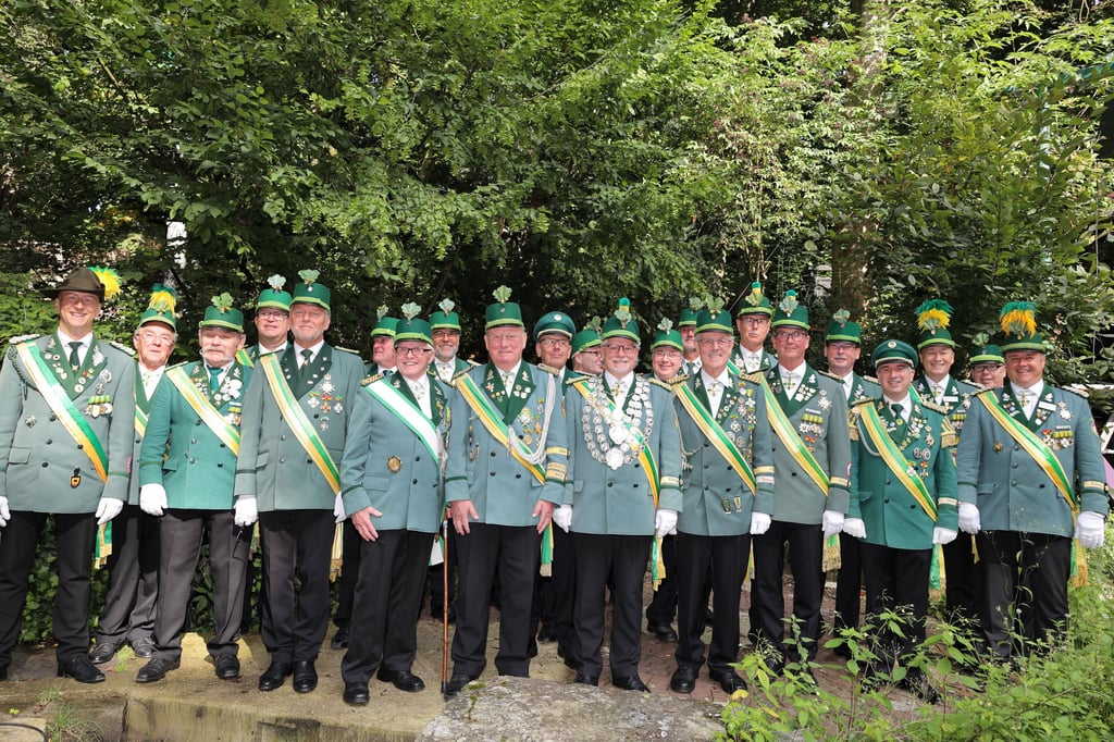 Frank Menne ist neuer Kaiser in Schloß Neuhaus