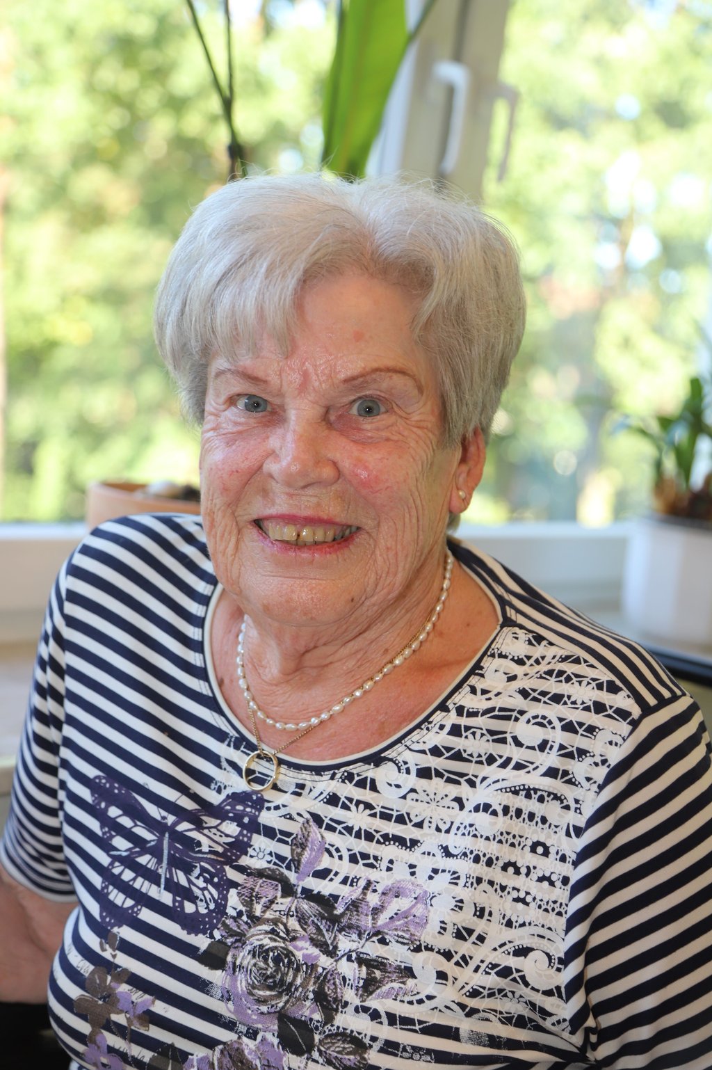 Schloß Holte-Stukenbrock: Adelheid Mertens wird 80 Jahre alt