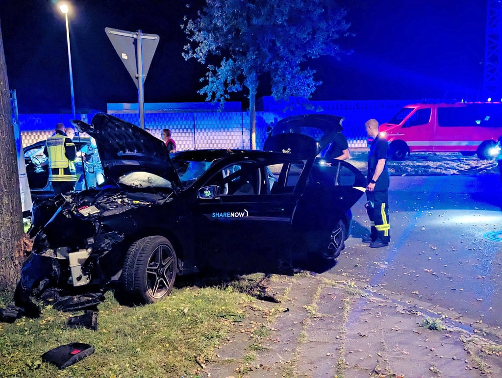 Verdacht auf illegales Rennen – Suche nach Auto im Kanal ohne Erfolg