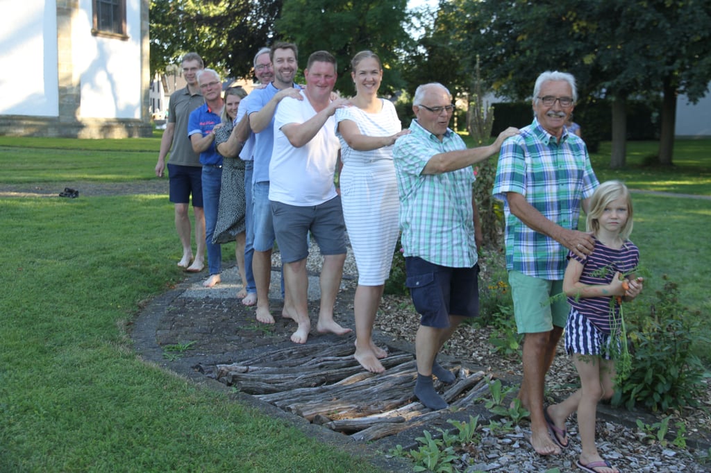 Salzkotten-Holsen: Bürger gestalten Park als Ergänzung zur „Licht-am ...