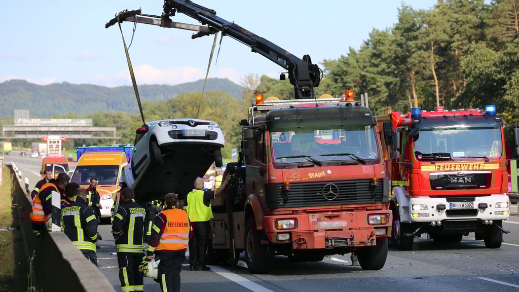 Bielefeld: Schwerer Unfall auf A2 – Hubschrauber im Einsatz
