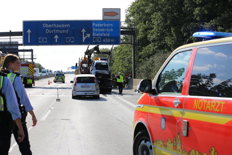 Bielefeld: Schwerer Unfall auf A2 – Hubschrauber im Einsatz