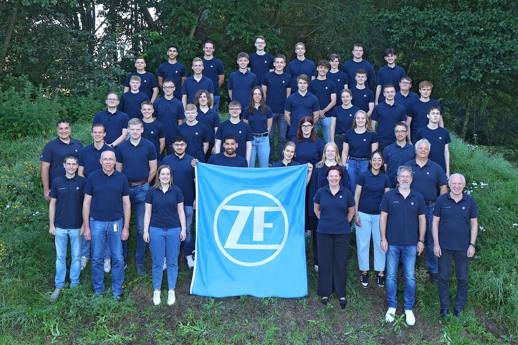 ZF-Azubis starten ins Berufsleben