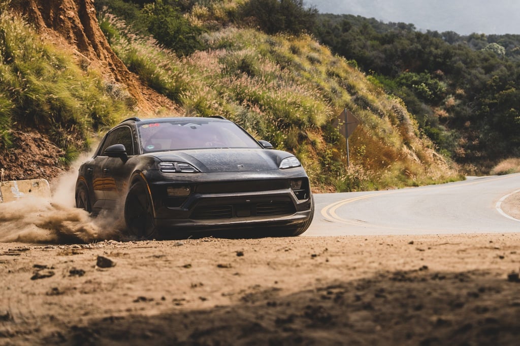 Elektrischer Porsche Macan auf der Zielgeraden