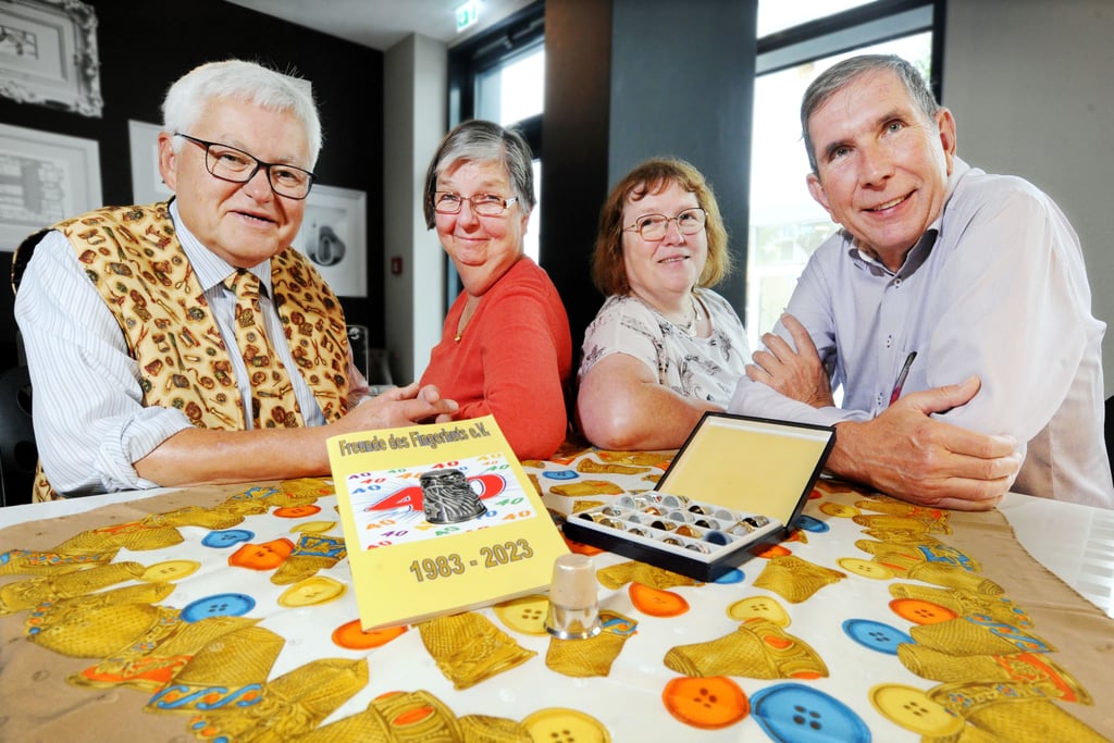 Bielefeld: Treffen der Fingerhutfreunde