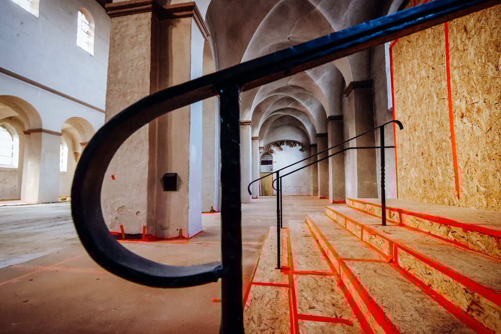 Fotostrecke: Renovierung der Paderborner Abdinghofkirche hat begonnen