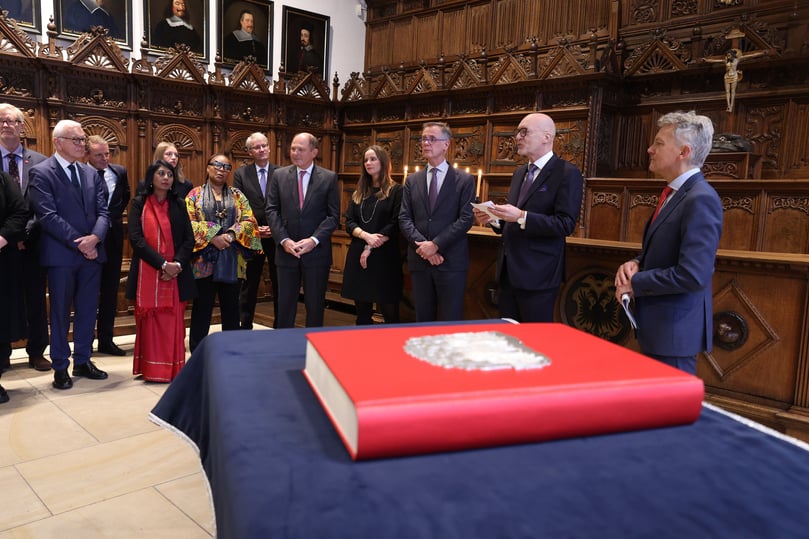 375. Jahrestag Westfälischer Frieden: Seitenweise Friedenswünsche im ...