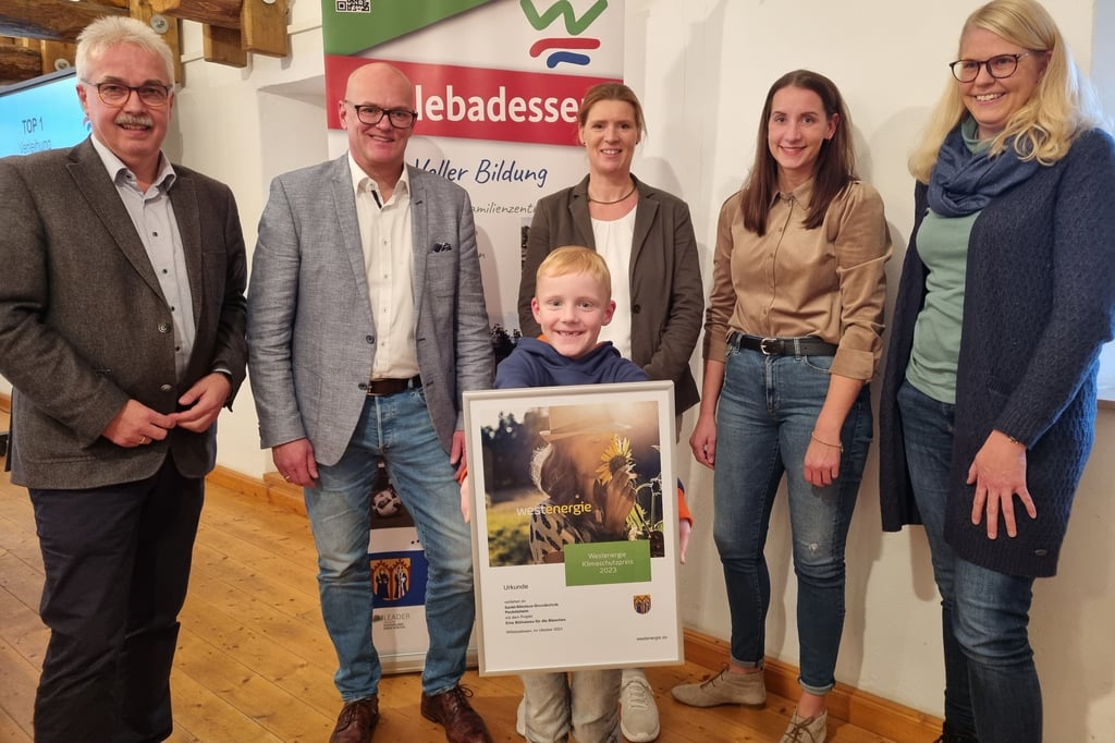 Willebadessen: Kinder aus Peckelsheim punkten mit Blühwiesen-Projekt