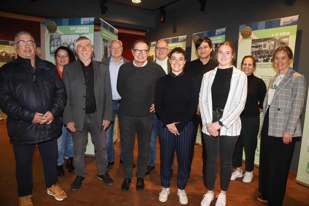 Demokratiekonferenz in Schloß Holte-Stukenbrock ruft großes Echo hervor