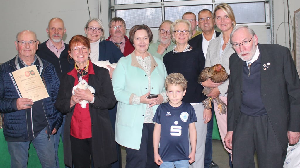 Ausgezeichnete Züchter bei der Grenzlandgeflügelschau in der Taubenhalle